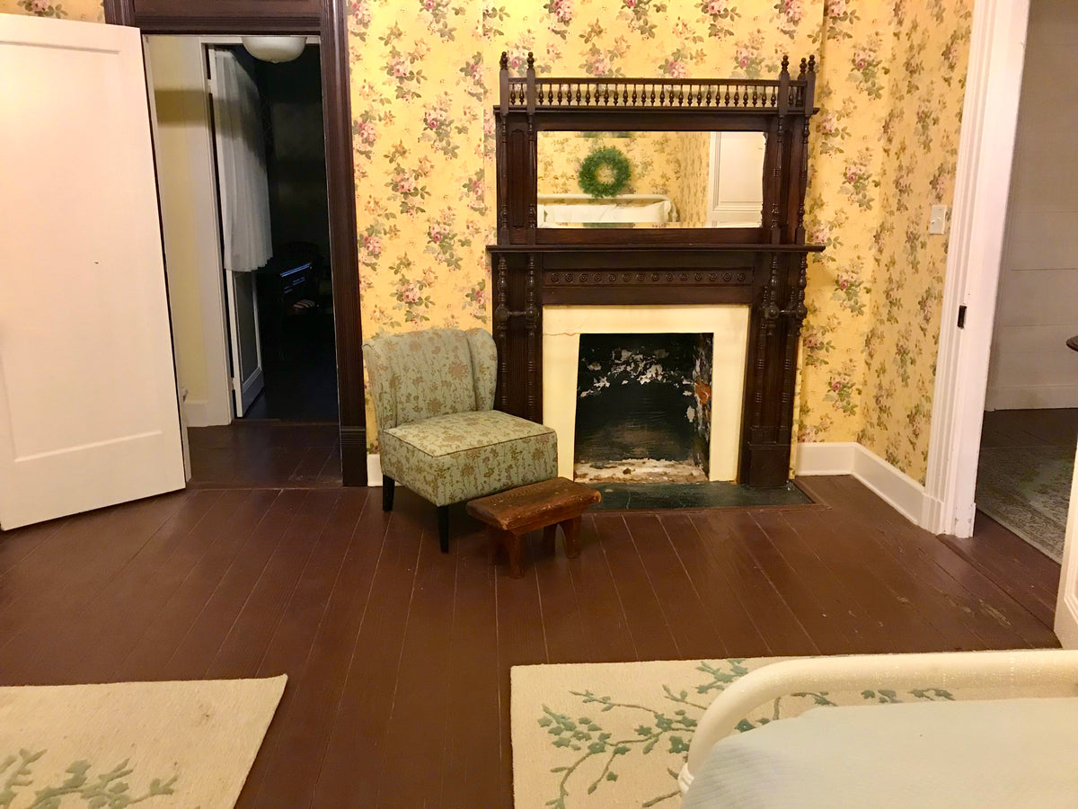 Camellia Room – Logtown Estate